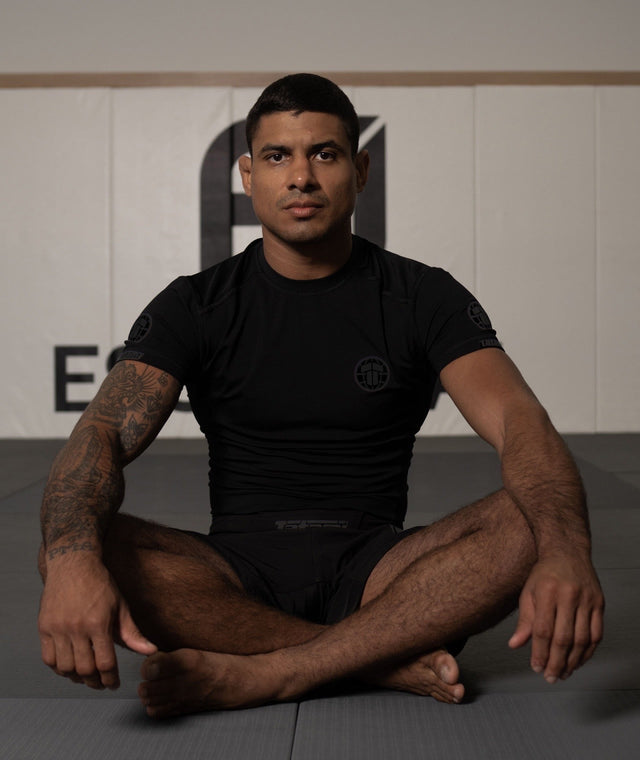 Tatami Pro Rash Guard - Black on Black – Tatami Fightwear USA